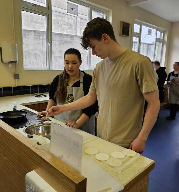LCA and Japanese gyoza making (by Ms O’Loughlin)- Pics – Mount Temple ...